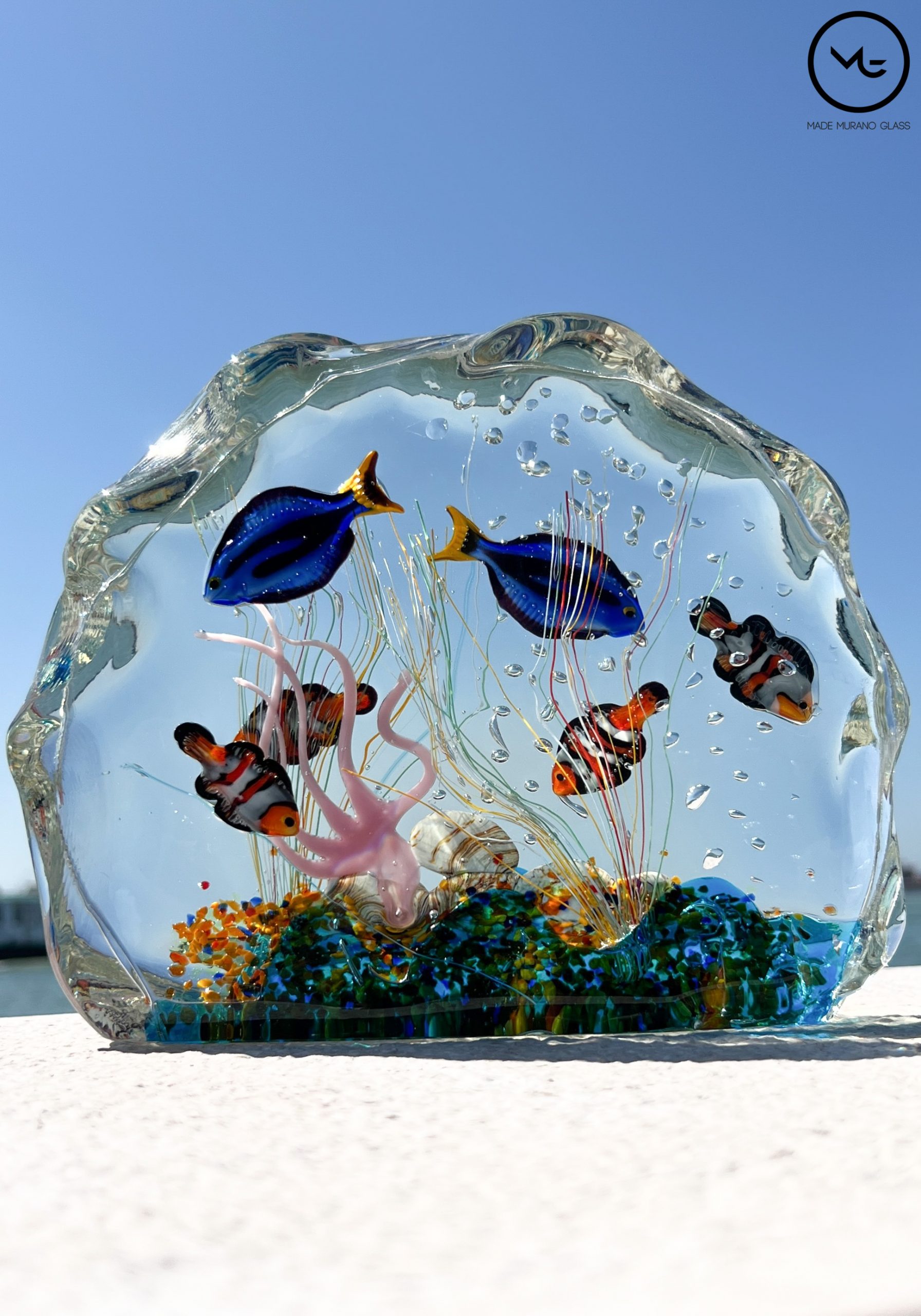 Dory Nemo - Half-Moon Aquarium In Submerged Murano Glass - Made Murano ...